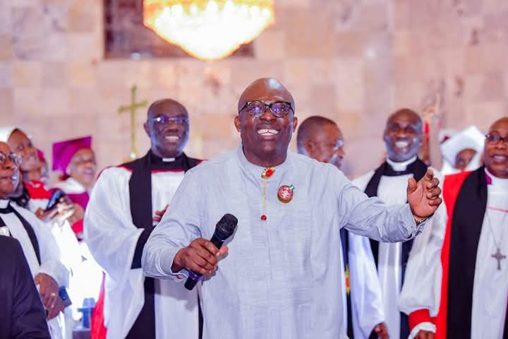 Fubara signs N1.1trn Rivers 2025 budget into law …. Says the Red Biro ...